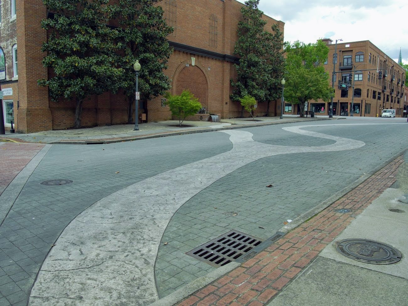 Unique Historical Tour of Broad Street In Rome, Georgia
