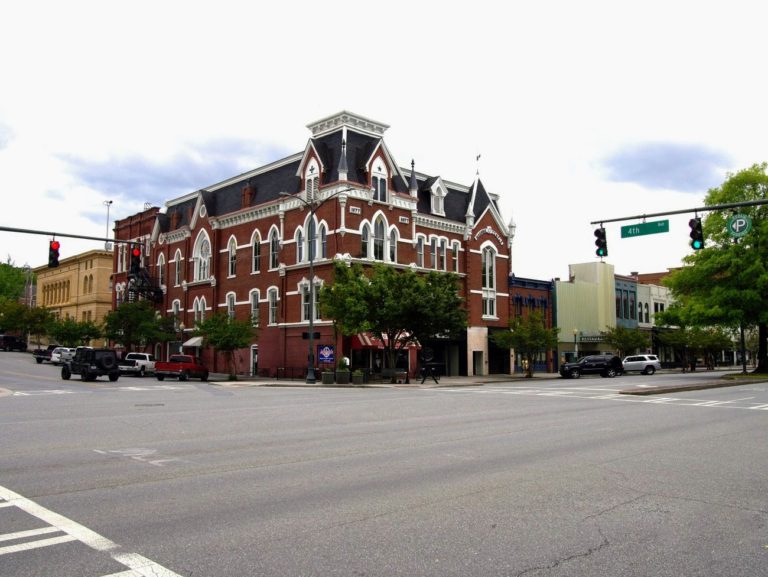 Unique Historical Tour of Broad Street In Rome, Georgia